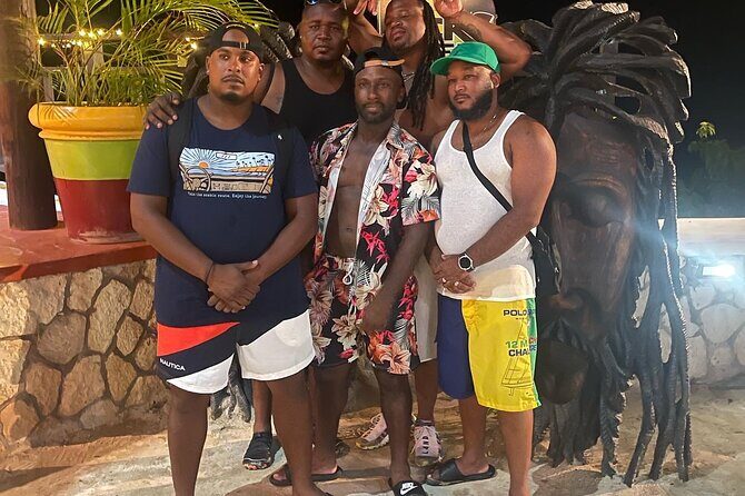 Ricks Cafe, Seven Mile Beach, Shopping - Who Should Consider This Tour?