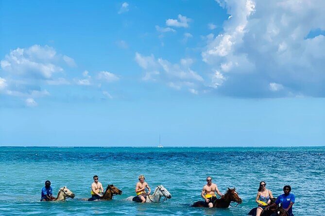 Round Trip Private Transfer from Montego Bay Airport to the City - The Sum Up