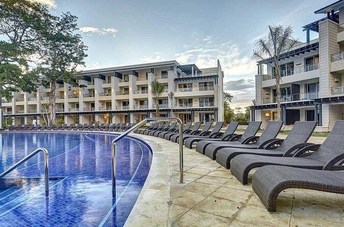 Royalton Negril Resort Airport Transfer - The Journey: From Airplane to Paradise