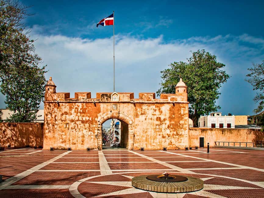 Santo Domingo: City Tour with Los Tres Ojos and Lighthouse - Authentic Experiences and Genuine Insights