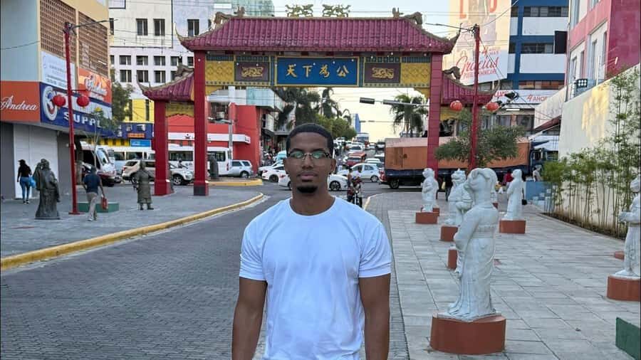 Santo Domingo: Guided City Tour with Cable Car Ride - Visiting a Spiritual Shop and Learning About Mamajuana