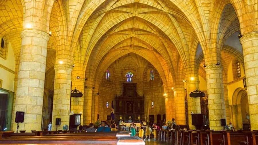 Santo Domingo: Los Tres Ojos, Faro a Colón & Colonial Zone - Exploring Los Tres Ojos: A Natural Wonder