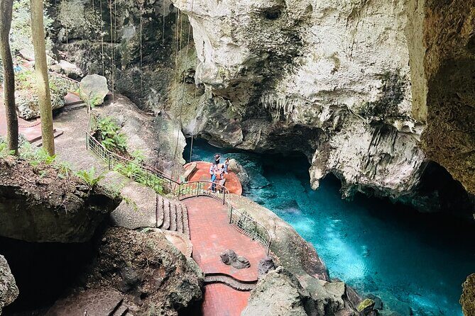 Santo Domingo Top: 3 Eyes, Light House, Boca Chica Beach & Lunch - Exploring Los Tres Ojos