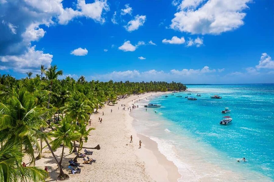 Saona Island Tour with Lunch and Open Bar - The Boat Cruise: A Breeze of Fresh Air and Fun