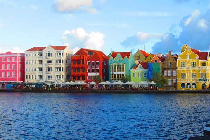 Shop and Beach Guided Tour in Curacao City - Seri Domi Viewpoint: The Perfect Photo Stop