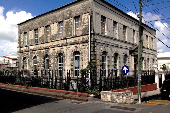 Shore Excursion: City of St John's Sightseeing Tour - Transportation and Group Size