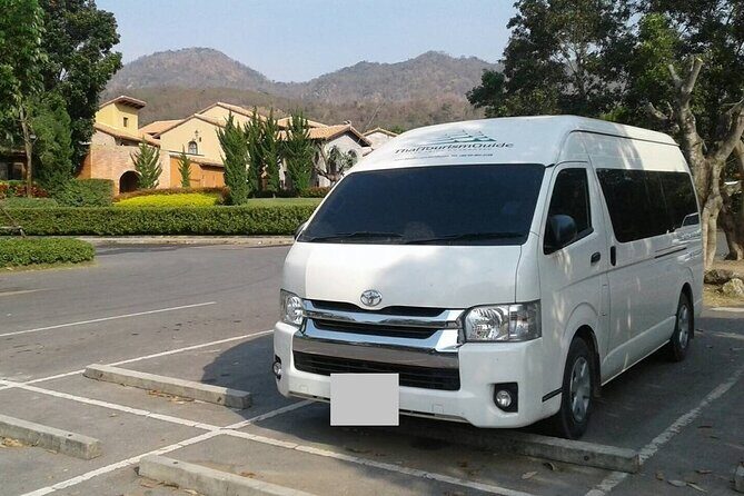 Sint Maarten Princess Juliana Airport (SXM) to Hotels or Ferry - Who Should Consider This Service?