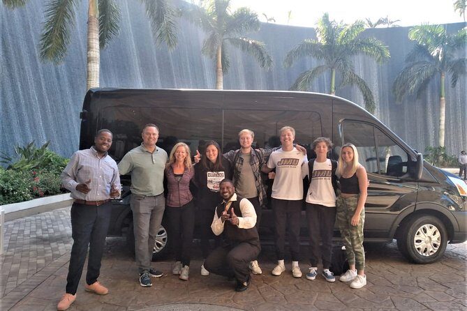 Small Group/ Family Private Roundtrip Airport Shuttle - A Close Look at What This Shuttle Offers