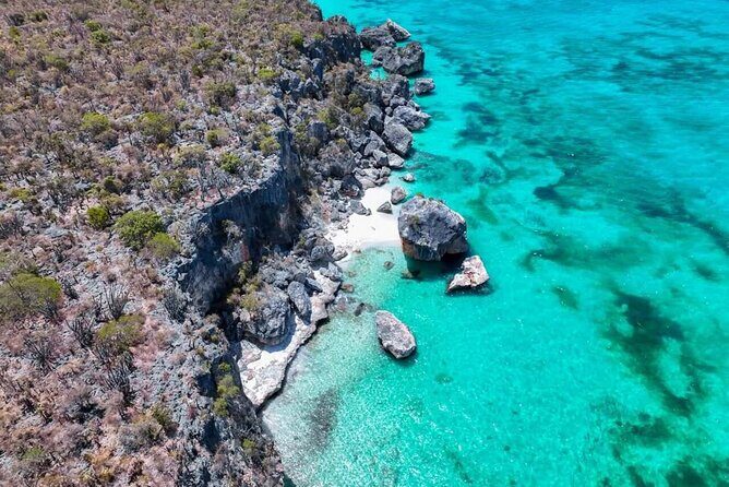 Southern VIP Route + Aguilas Bay: All Inclusive 2-Day Tour - The Reviewers Perspective: Pros and Cons