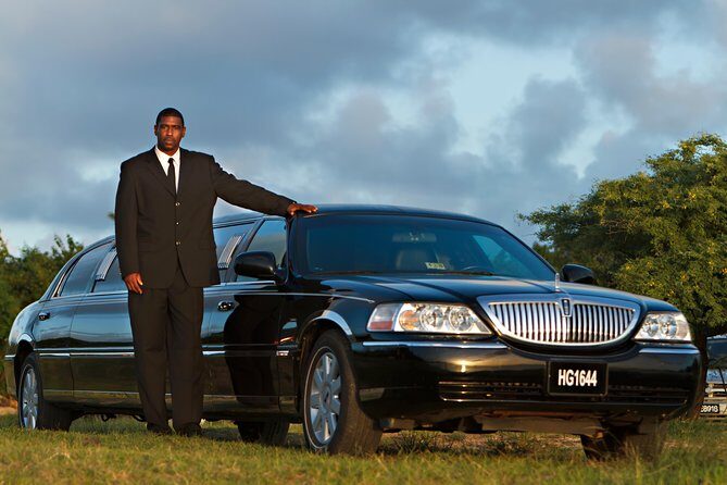 St Lucia Round-Trip Transfer: George F. L. Charles Airport - Comfort and Vehicle Quality