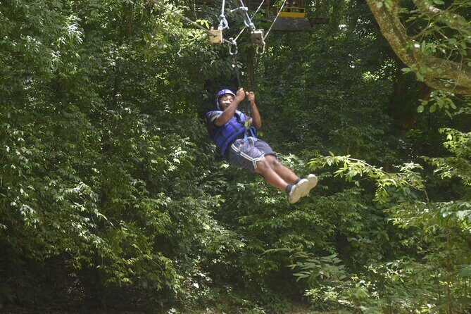 Tour to 7Waterfalls in Damajagua with Zip Line and Lunch Included - Who Should Book This Experience?