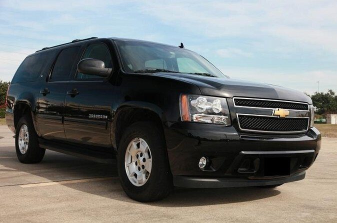 VIP LIMO Transfer Punta Cana Airport- Bavaro Hotels Round Trip - Inside the Vehicle: Comfort and Amenities