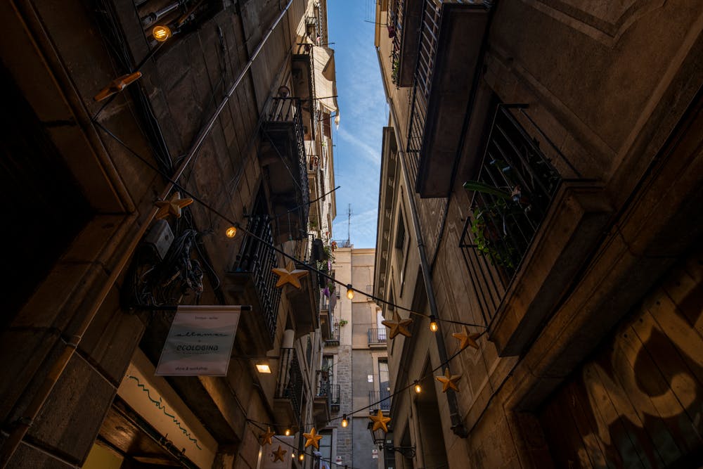 Narrow street in the Barcelona Gothic Quarter