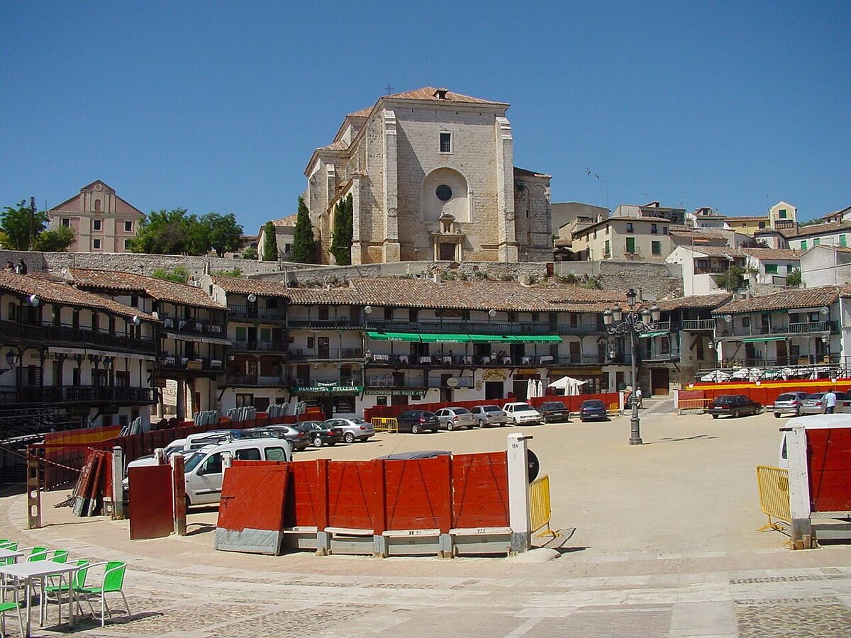 The circular Plaza Mayor of Chinchon with its wooden balcony houses