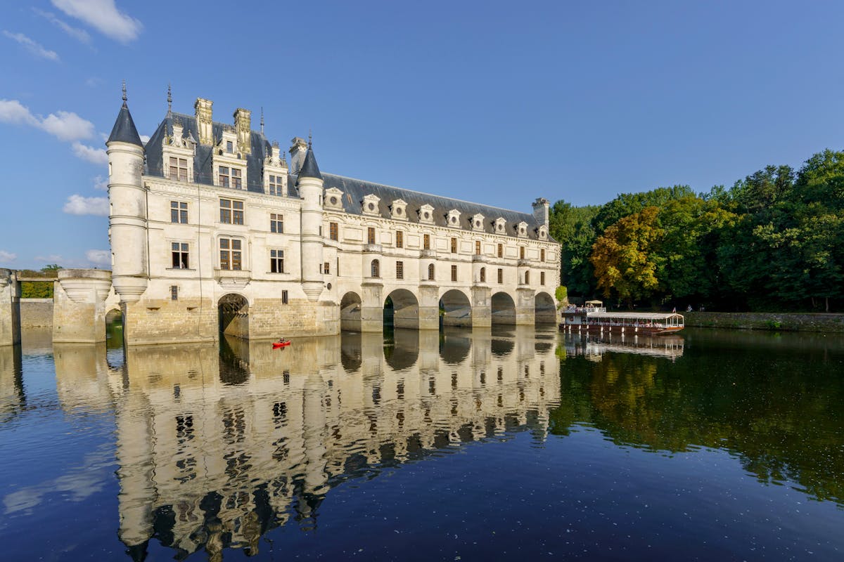 Chenonceau Castle reflected perfectly in the River Cher