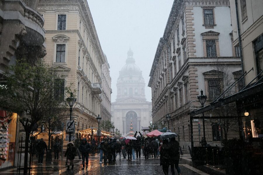 Snowy day in Budapest with Saint Stephen's Basilica