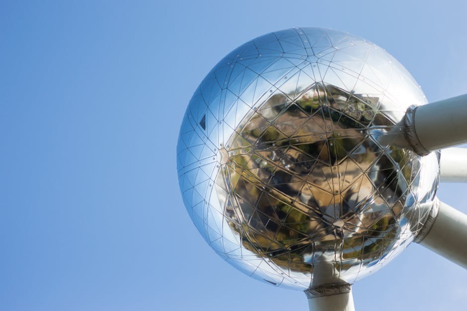 Close-up of Atomium spheres and tubes