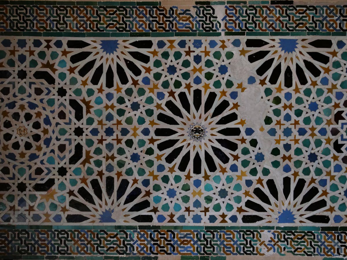 Intricate Islamic geometric tile pattern