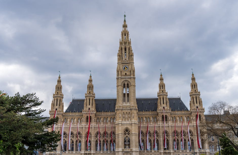 Vienna State Opera house exterior facade
