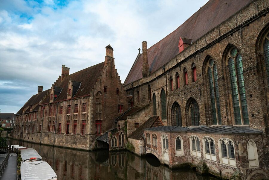 Bruges canal boat tour