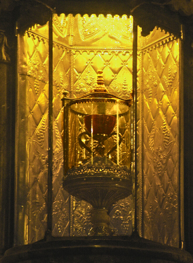 Close-up photograph of the Valencia Chalice, an agate cup believed by some to be the Holy Grail