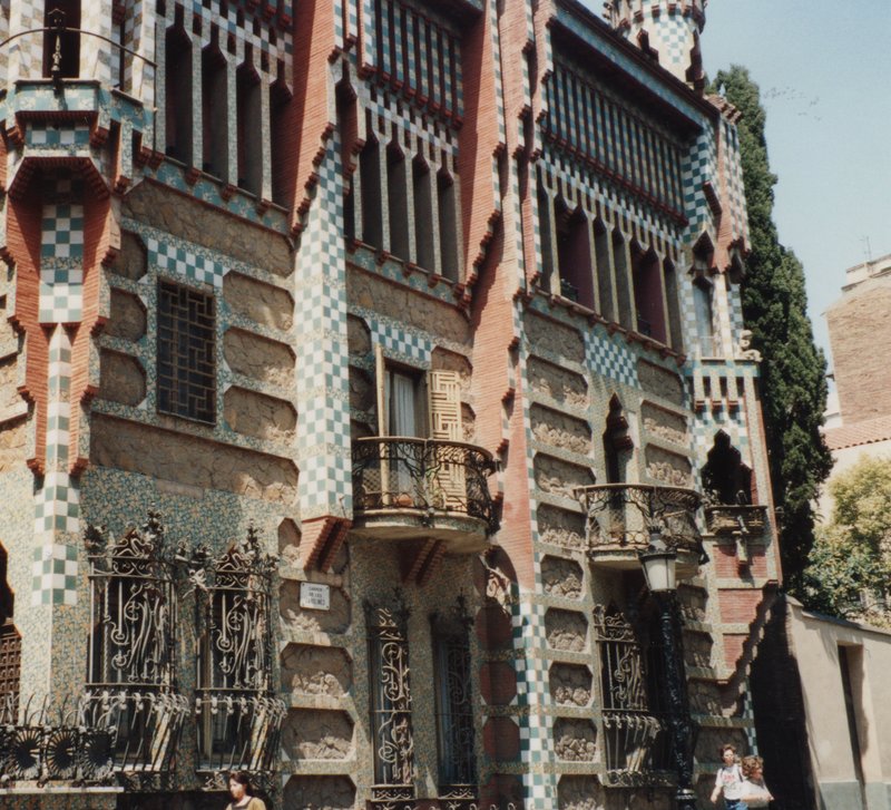 Casa Vicens exterior photograph from 1991 before public opening