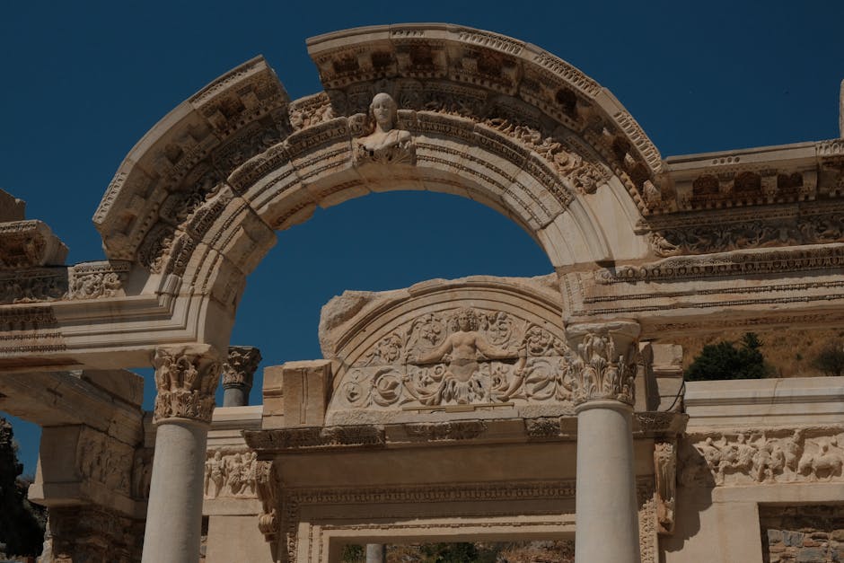 The upper gate gives you the downhill walk, which is the move when the sun is high and the site has no shade.