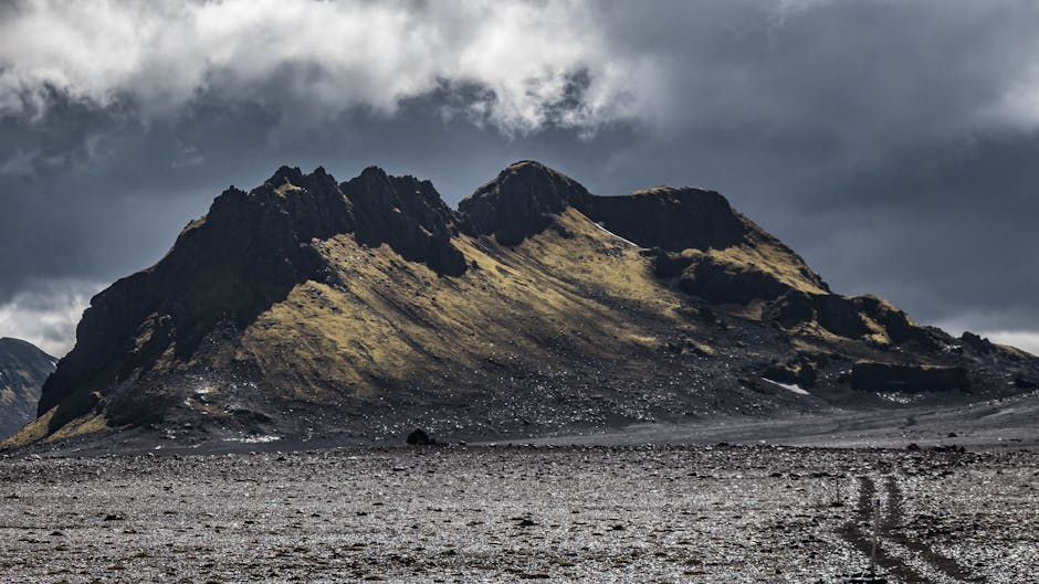 Iceland highlands landscape green valleys