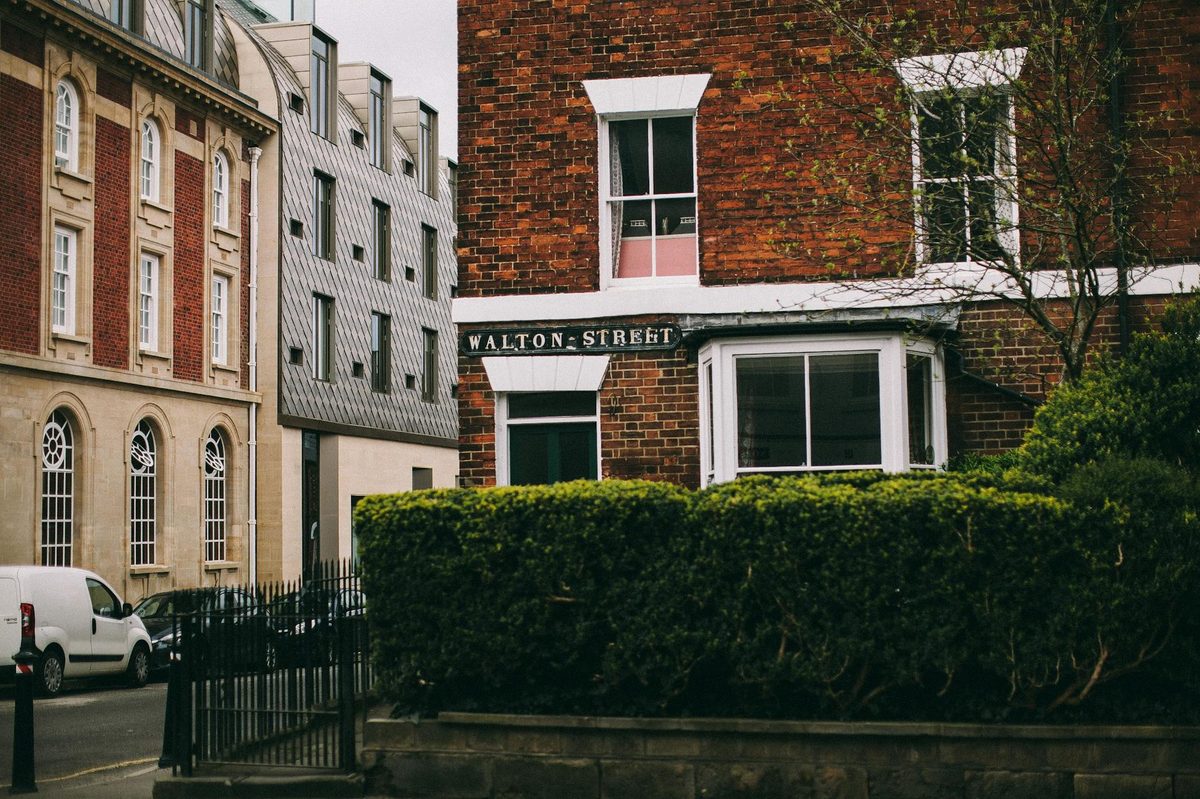 Street corner on Walton Street in Oxford with traditional architecture