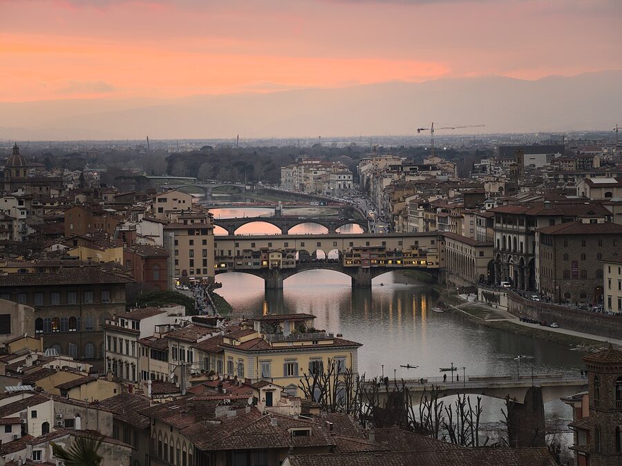 Panoramic view of Ponte Vecchio and the Florence skyline at sunset from Piazzale Michelangelo