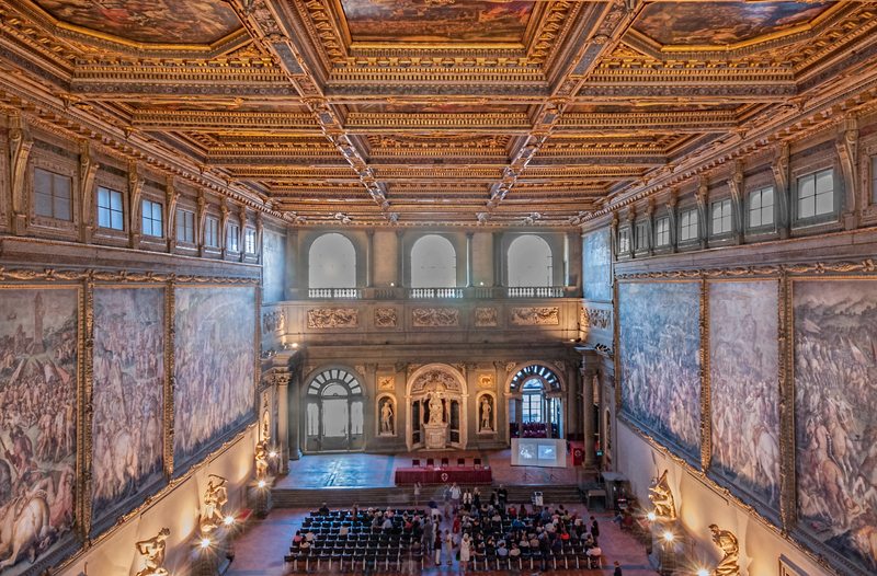 Wide view of the Salone dei Cinquecento in Palazzo Vecchio