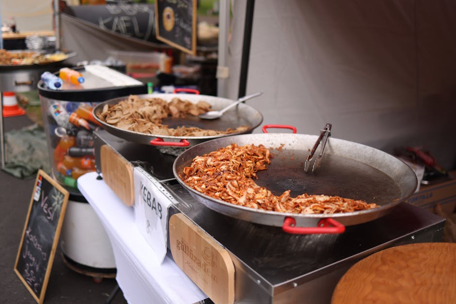 The hot dog stand queues look chaotic but move fast, so do not let the line scare you off.