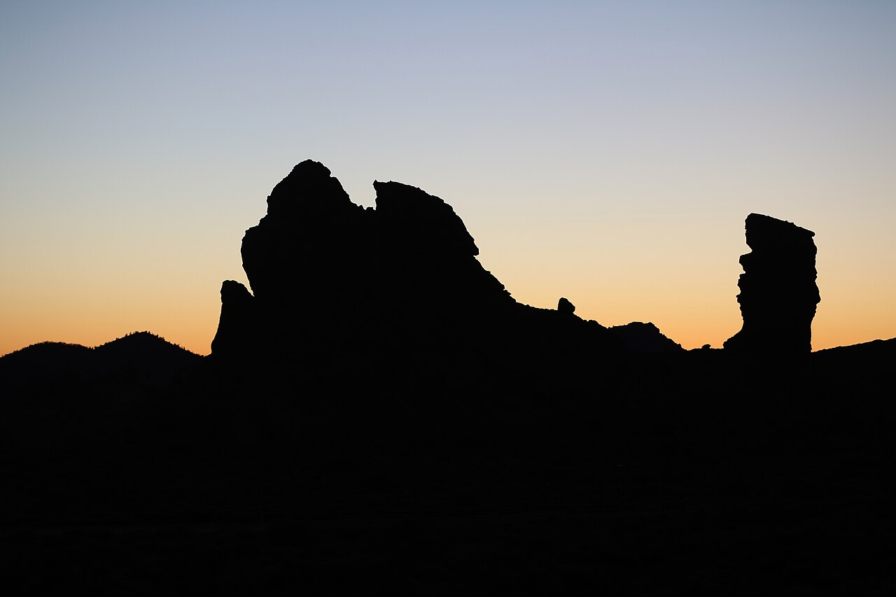 Roques de Garcia rock formations with Mount Teide in background