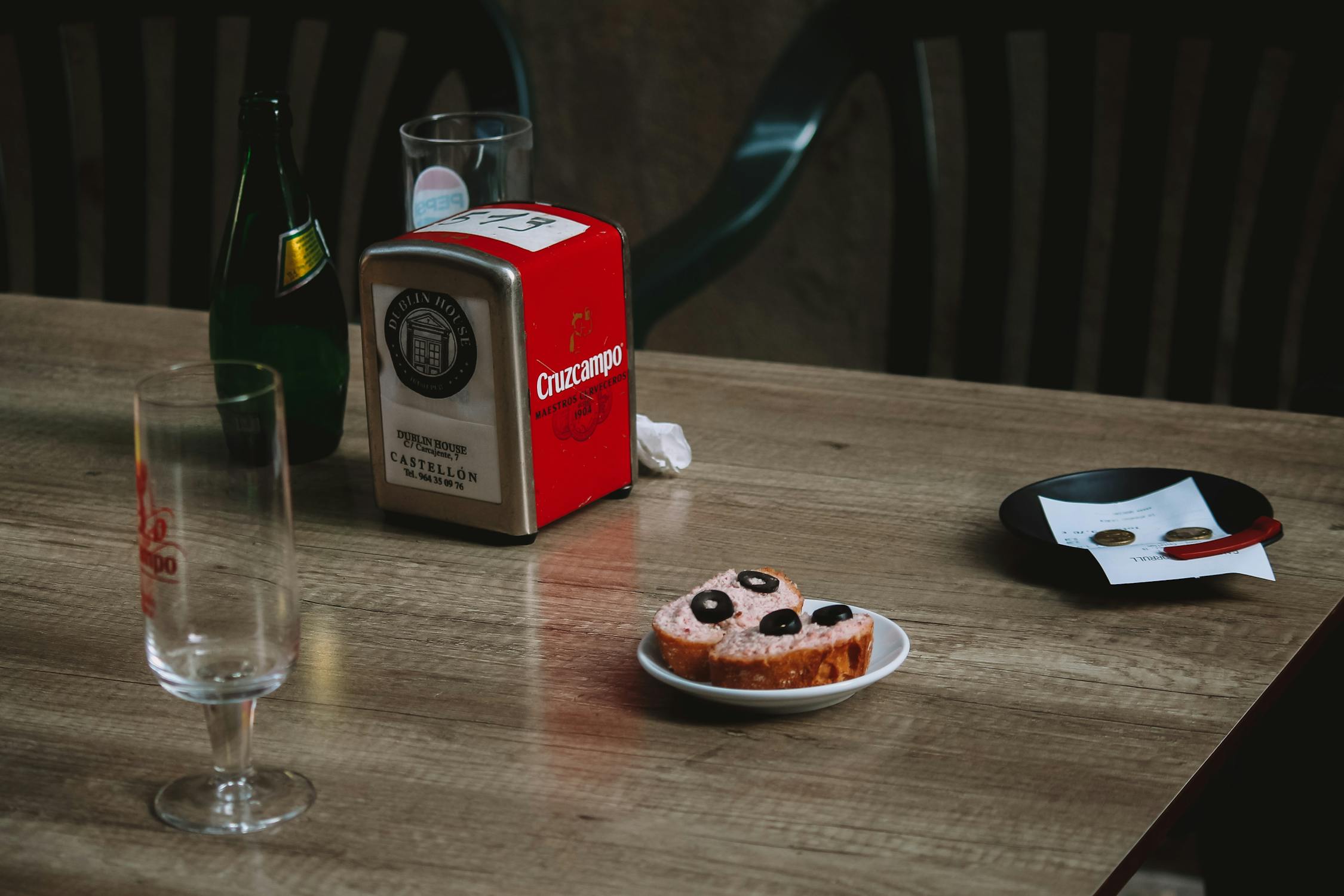 Granada tapas and wine small group tour experience