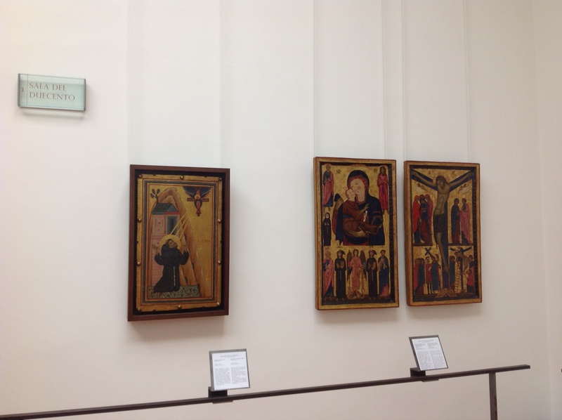 Medieval and early Renaissance paintings displayed in Room 1 of the Uffizi Gallery